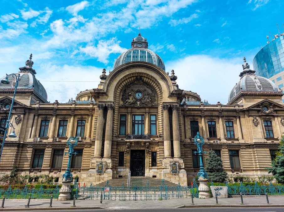 Пътеводител: Всичко, което трябва да знаете за един уикенд в Букурещ ...